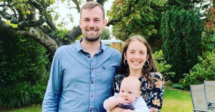 Nauczyciel, który nie nazwał uczennicy chłopcem stracił pracę - Emito.net